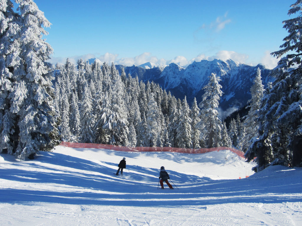 Introducing the Vancouver North Shore Mountains - A walk and a lark